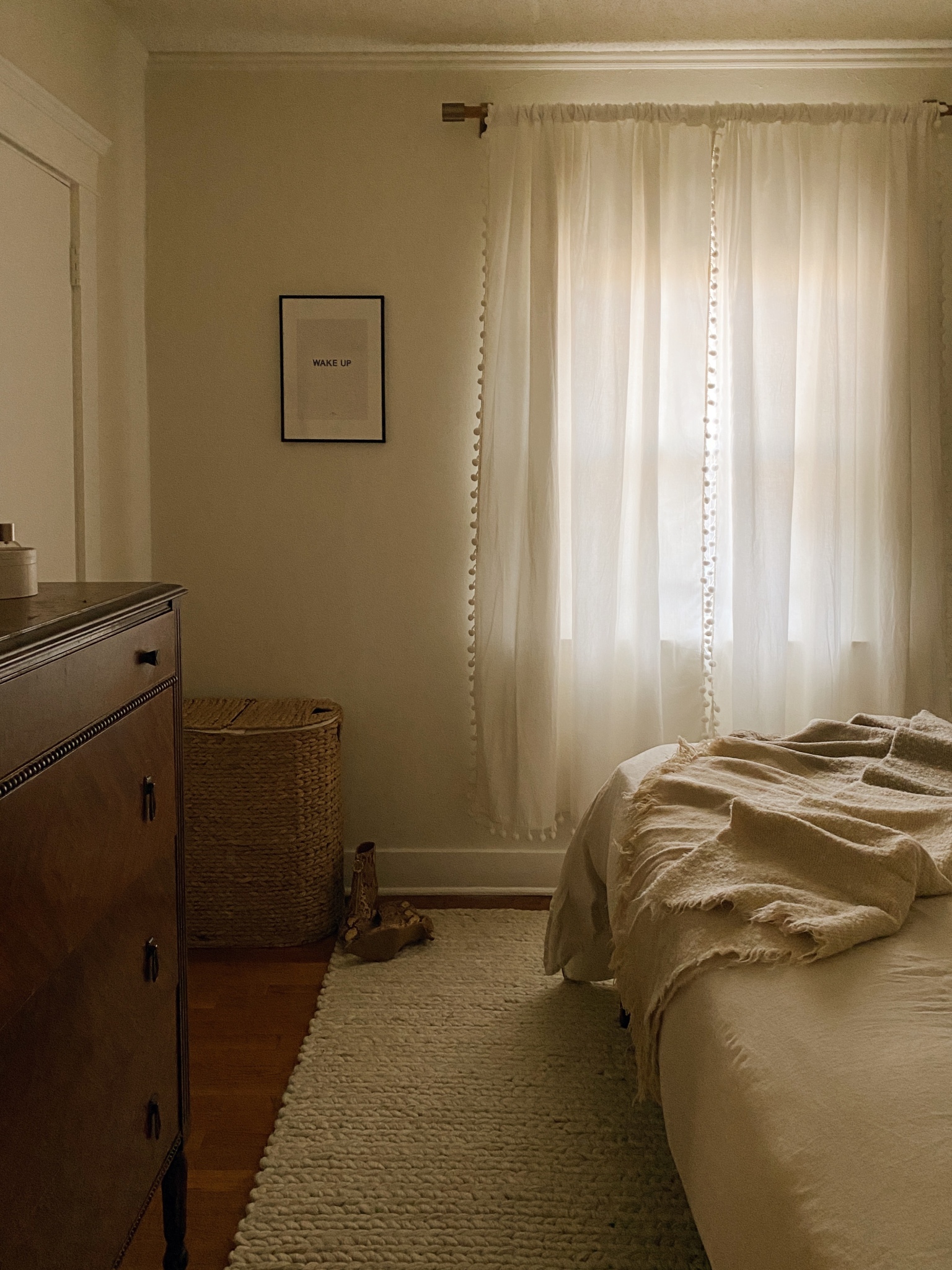 Introducing Texture to our Bedroom - Pretty Little Fawn